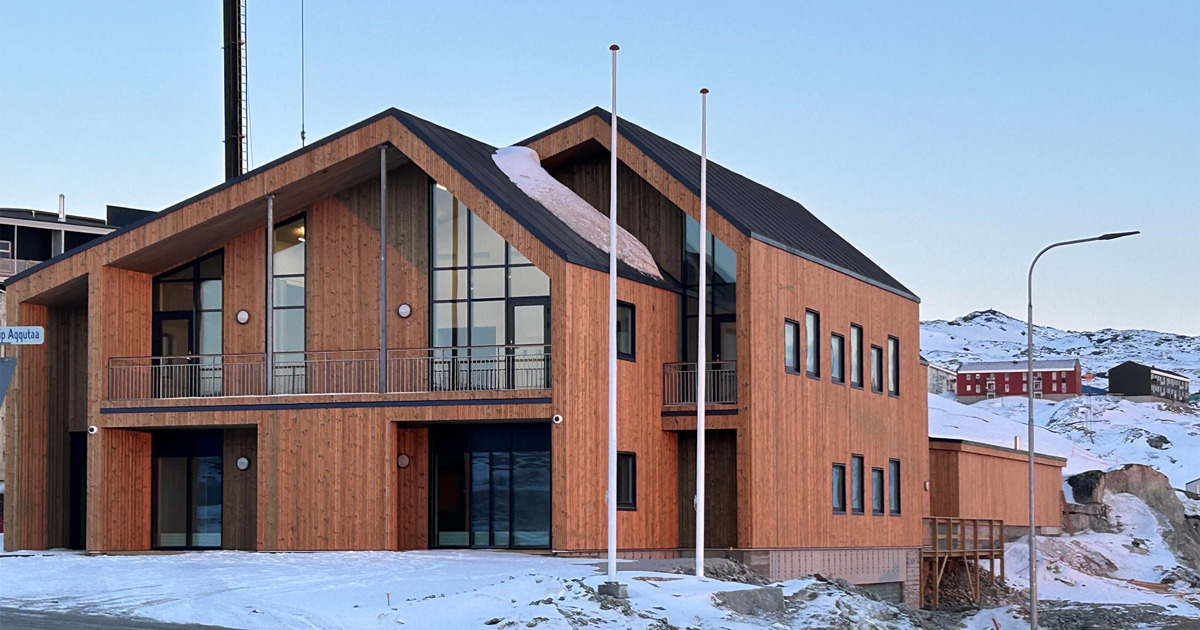 Ny og moderne politistation i Illusat | Bygningsstyrelsen